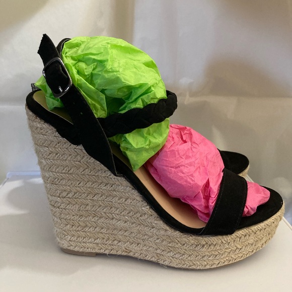 Wild Diva | Shoes | Wild Diva Lounge Black Wedge Sandal Sz 7 | Poshmark